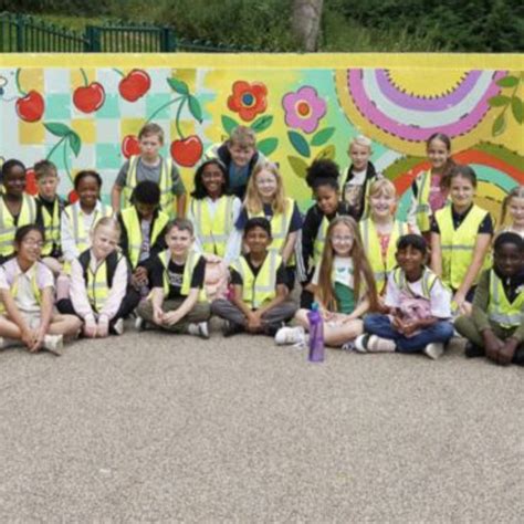 The Downs Primary School And Nursery Year 4 Mural At Town Park Paddling