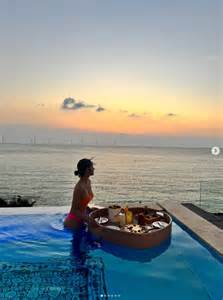 한그루 ‘군살 제로 형광 수영복 자태 대박 Da★ ｜스포츠동아