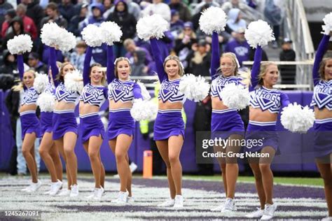 Tcu Cheerleaders Photos And Premium High Res Pictures Getty Images