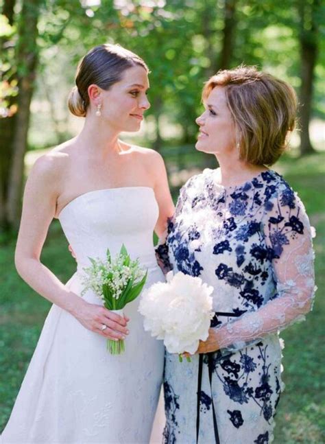 Hoa Linh Lan Ngh A Ngu N G C M U S C V Gi B N