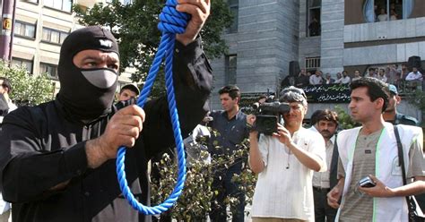 El Régimen De Irán Ahorcó A Cuatro Personas Acusadas De Cooperar Con El