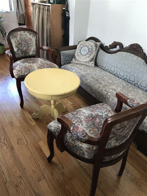 서랍장 공기청정기 가습기 그릇 바퀴약 쓰레기통 의자 세트