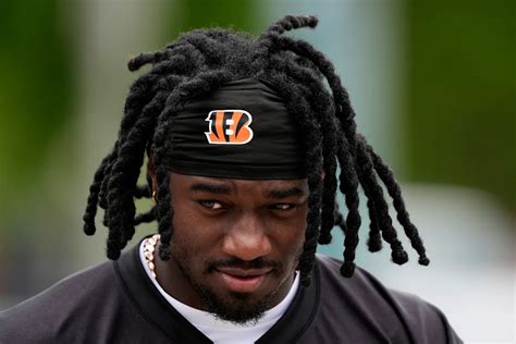 bengals shemar stewart blasts organization over rookie deal y all