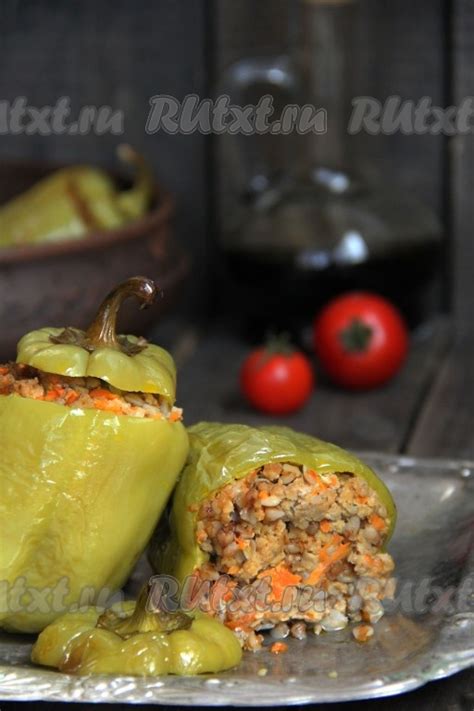 Перцы фаршированные гречкой и фаршем 11 фото в рецепте