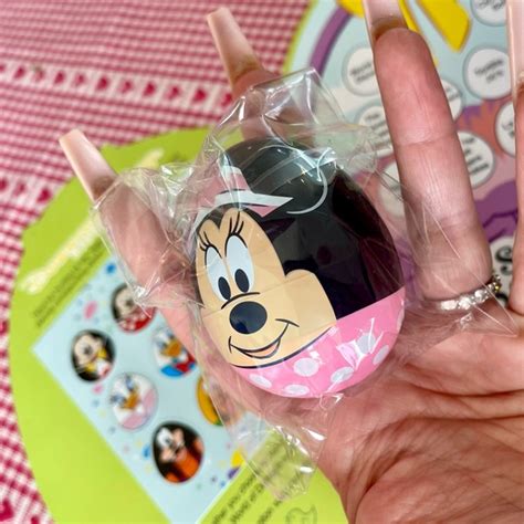 Disney Holiday Disney Parks Eggstravaganza Scavenger Hunt Dapper