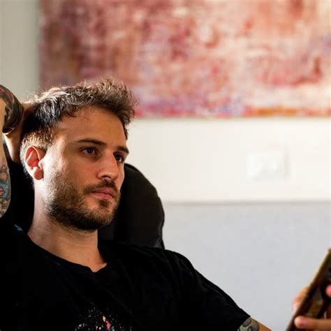 Simone Donati Simobasick • Threads Say More Simone Donati Simobasick • Threads Say More