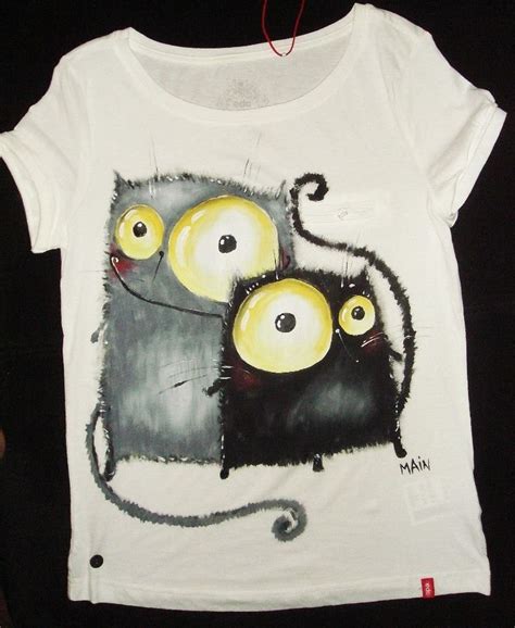 Как правильно рисовать на одежде акриловыми красками