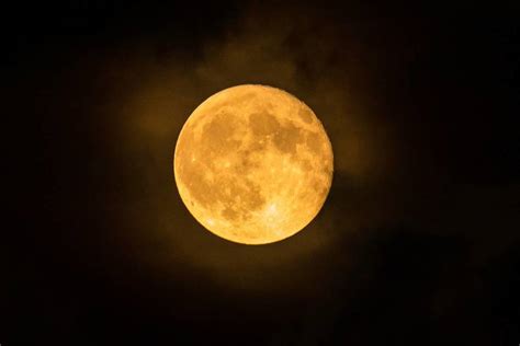 Full Buck Moon To Light Up Singapore Skies Next Week