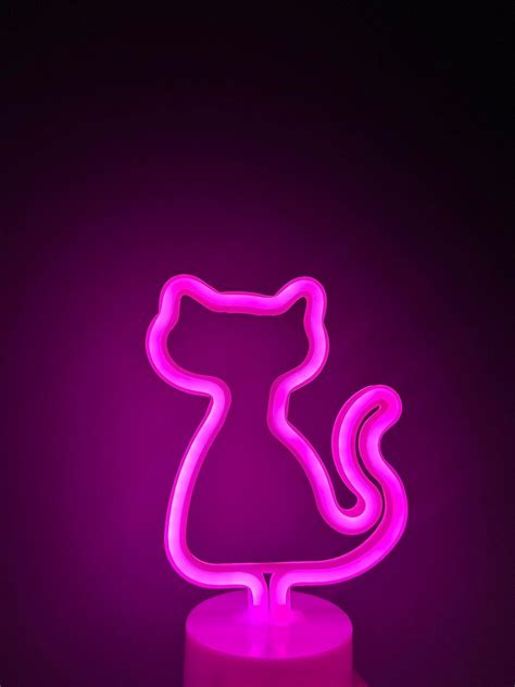 სანათი ნეონი კატა