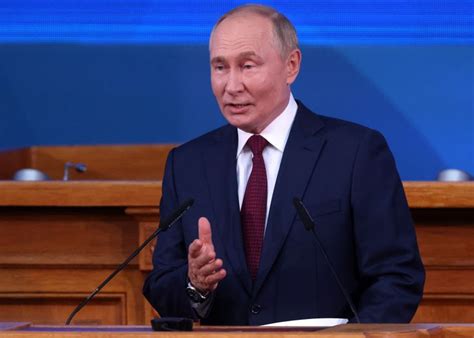 Володимир Путін несмішно пожартував під час пресконференції відео Розваги