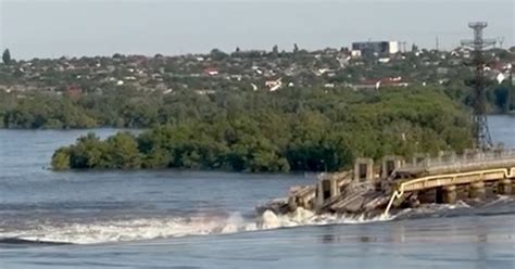 폭파로 파괴된 우크라 헤르손 드니프로강의 댐