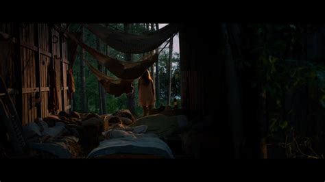 Naked Shailene Woodley In Insurgent
