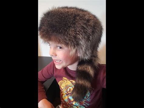 How To Make A Raccoon Skin Hat