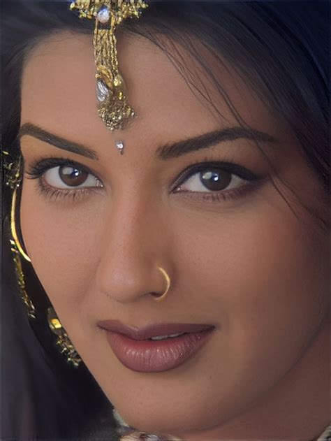 Pin By Zerrin Ismam On Vintage Bollywood Aesthetic Best Bridal Makeup