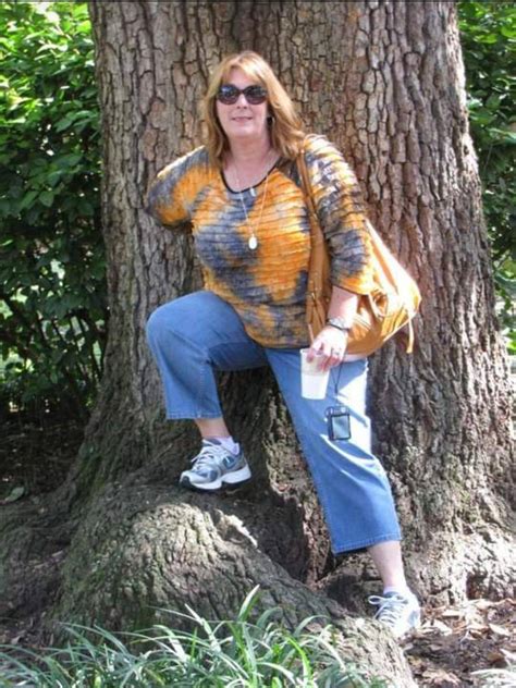 Older Pic Of Aunt Scrolller