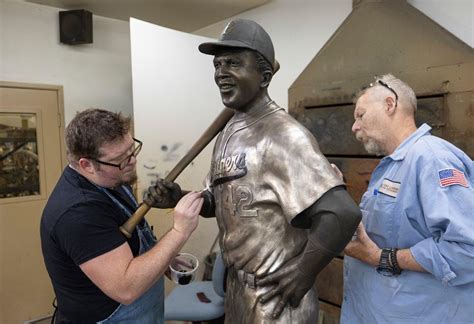 New Jackie Robinson Statue Unveiled In Kansas By Mlb Stars