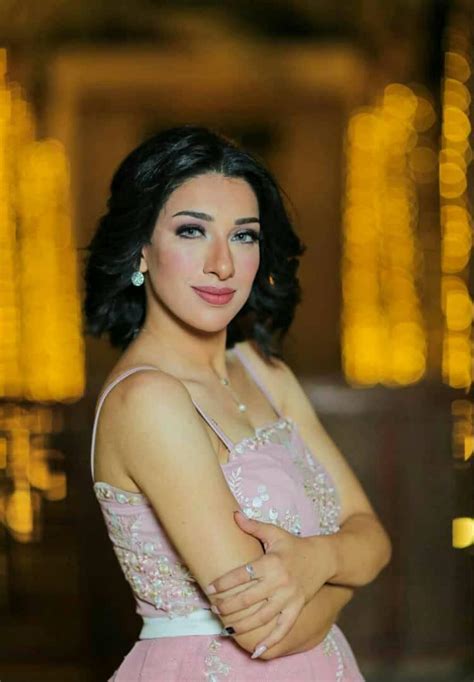 انا العروسه المنتظره Zât El Kôm