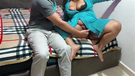 لبوة مصرية مع فحلين نازلين فيها فشخ سكس جماعي Free Sex Video Redtube