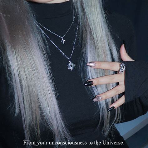 Savior 십자가 하트 유니크 레이어드 써지컬 목걸이