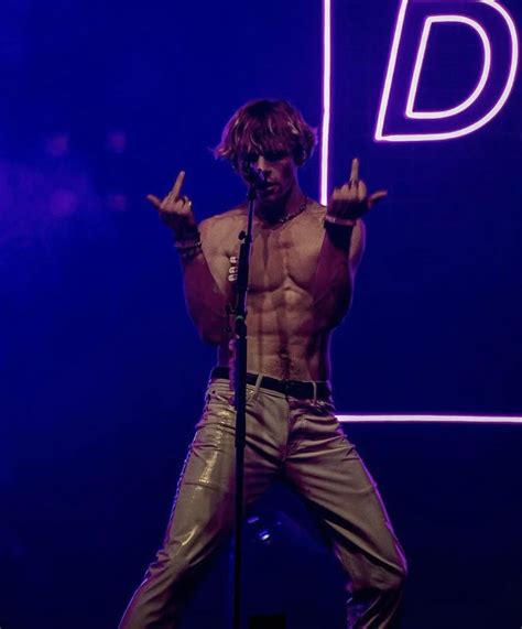 Pin By Emily On Ross Lynch Ross Lynch Hot Ross Lynch Austin Ross