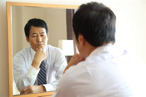 男性が老け顔に見える原因4つを詳しく解説 代官山・恵比寿・中目黒・六本木 男性フェイシャルエステ・ヘッドスパ・痩身