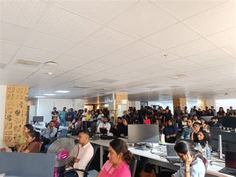 Colombo Plasticproblem Initiatives Onlyintrepid Intrepidtravel Nishshanka De Silva