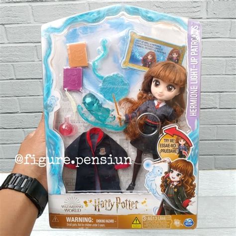 Jual Wizarding World Harry Potter Hermione Light Up Patronus Set Doll Figure Boneka Spin Master