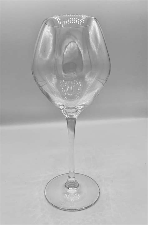 Bulb Wine Glasses Pkc Catering