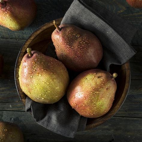 17 Types Of Pears Different Varieties Insanely Good