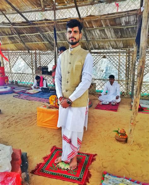 Acharya Girish Dadhich Tarush Astro