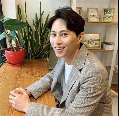 Park Jong Beom Squid Game Wiki Fandom