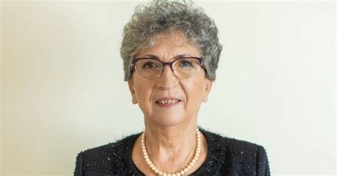 Cenka Bojilova On Linkedin Ценка Божилова Очакваме забавяне на растежа и балансиране на жилищния…