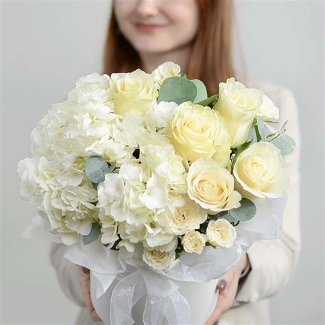 Композиция с орхидеями и эвкалиптом Цена — 2590 ₽ Бесплатная доставка в Казани Арт 23716