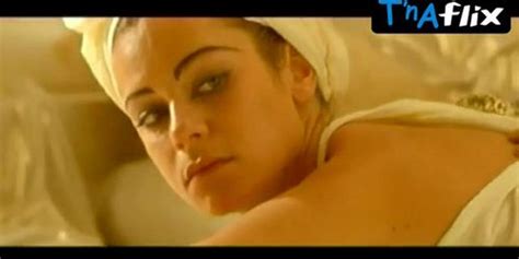 Monica Bellucci Breasts Scene In Asterix AND Obelix Mission Cleopatre Tnaflix Com