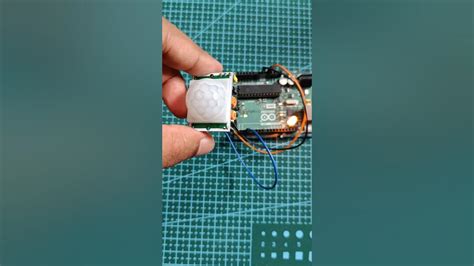 Pir Sensor With Arduino Arduino Project Arduino Arduinoproject Arduinoboard Youtube