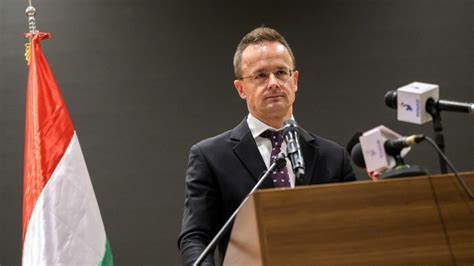 Външият министър на Унгария Брюксел и Киев се опитват да ни въвлекат във войната от три години