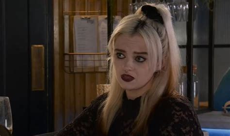 Das Lieblingspaar Der Coronation Street Fans Wird Auseinander Gerissen Weil Eine Dritte