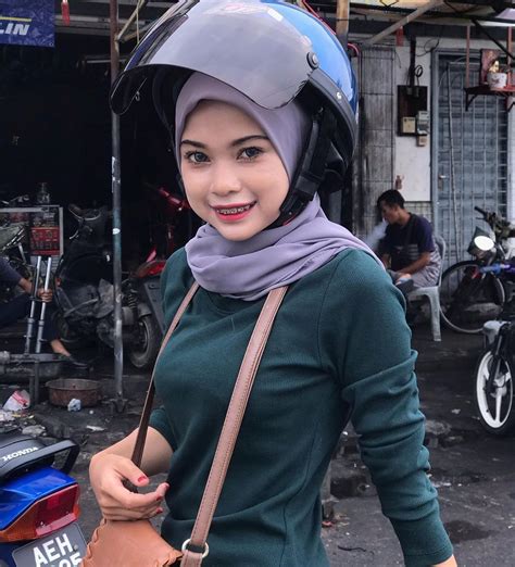 Koleksi Gambar Awek Nakal 10