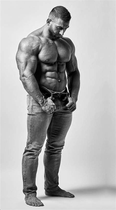 Pin De Fabrice Neaud En Bodybuilders Hombres Atractivos Hombres