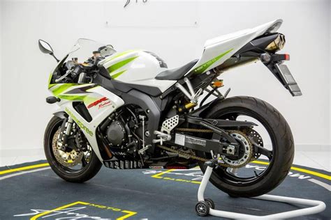 2006 Honda Cbr 1000rr Fireblade Mehrfarbig Handschaltgetriebe 6 Gänge