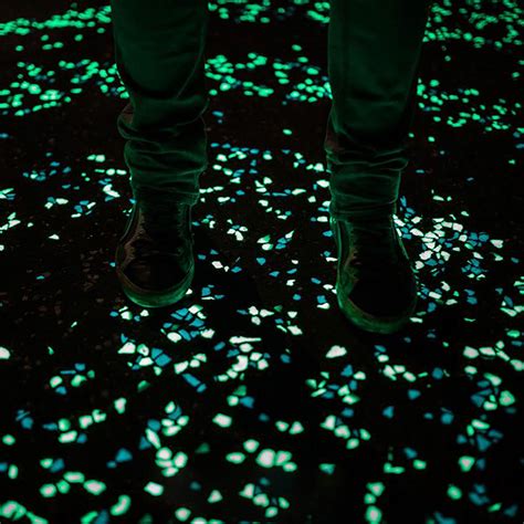 Badu Bg 300 500 бр Външна градинска декорация Камъчета светещи в тъмното Декоративни камъчета