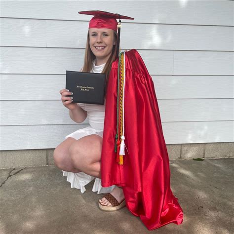 Aleah Eichenberger Added A New Photo Aleah Eichenberger