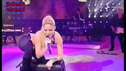 Shakira Sexy Bouncing Move Compilation Hd
