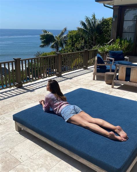 Cindy Crawfords Feet