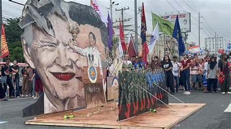 Protesters End Peoples Sona By Burning Marcos Duterte Effigy
