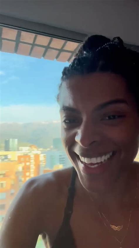 10 Hot Sexy Fernanda Garay Bikini Pics