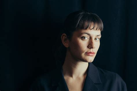 Schauspielerin Ella Rumpf Man Stempelte Mich Als Träumerin Ab Der Bund