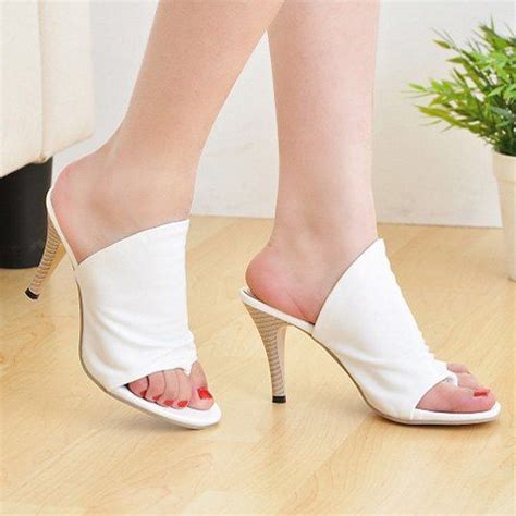 Trendy Womens Slippers With Solid Colour And Stiletto Heel Design