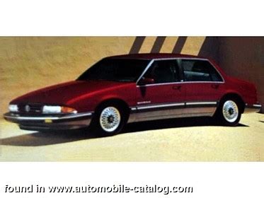 1990 Pontiac Bonneville Le Specs Review 123 Kw 167 Ps 165 Hp
