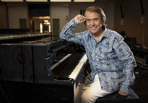 Raphael Actuará En La Plaza Mayor De Valladolid El 8 De Septiembre En Las Fiestas De La Virgen